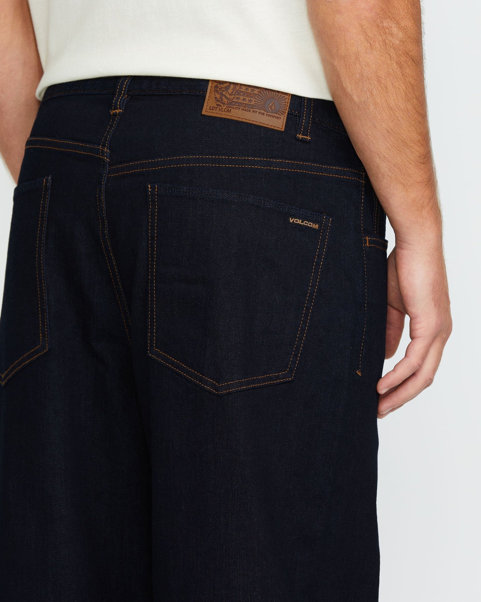 【OUTLET FAMILY SALE】VOLCOM Billow Loose Fit Jeans - Rinse